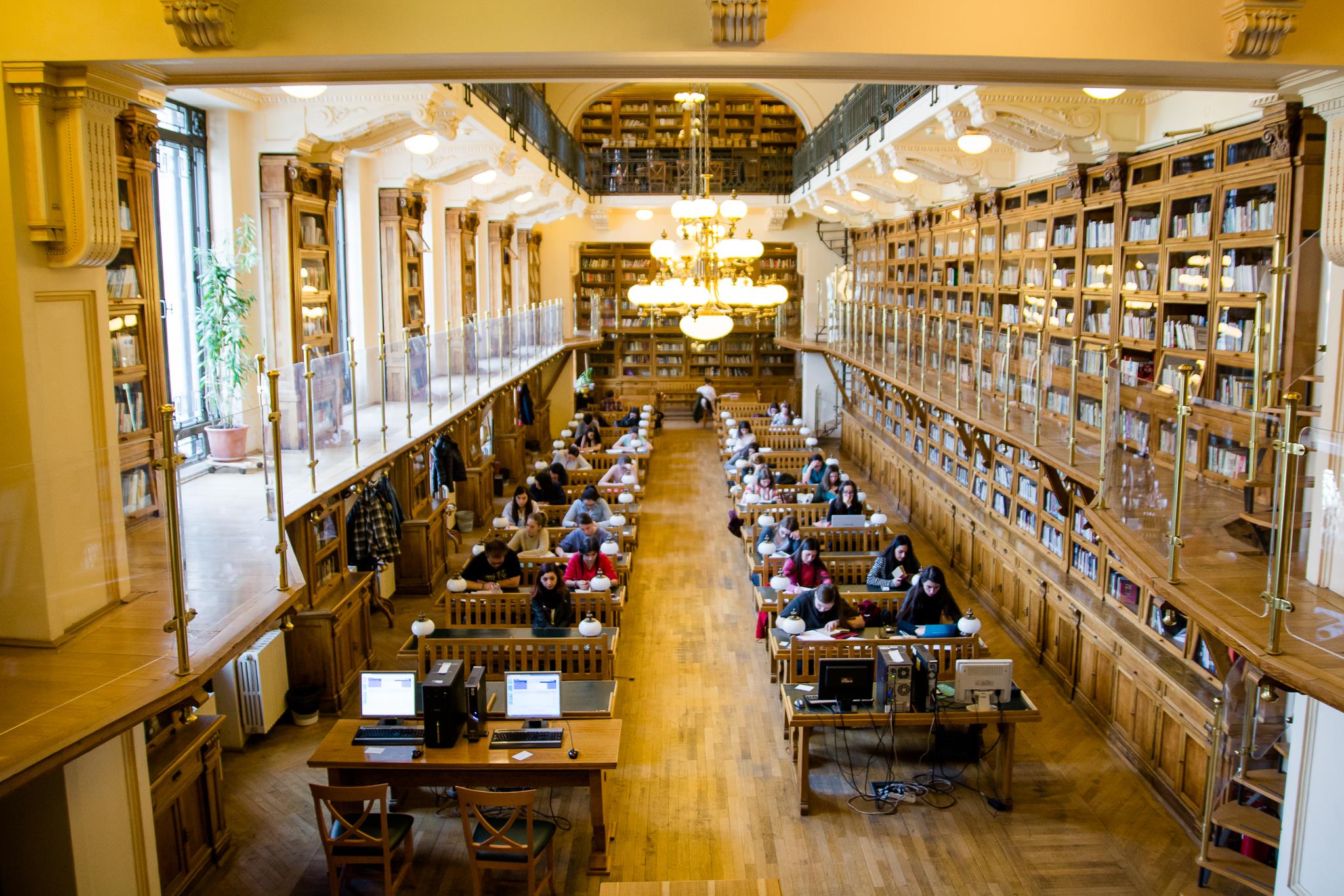 Prezentare – Facultatea de Litere, Universitatea din București